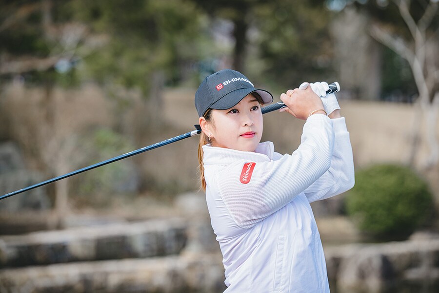 SHIMADZU CORPORATION :Pro Golfer Mao Saigo Wins the Ito En Ladies Golf ...